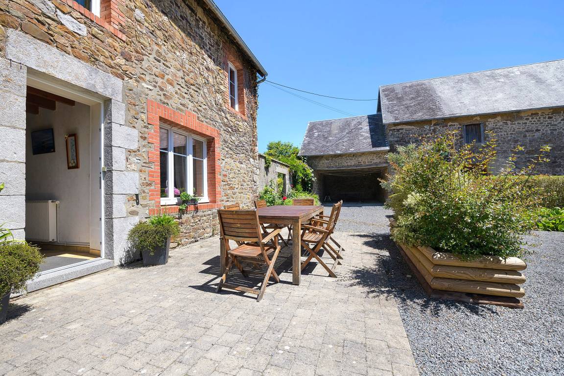 125 M² Maison De Vacances ∙ 4 Chambres ∙ 7 Personnes - Coutances