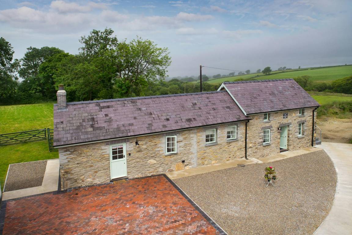 90 평방 미터 코티지 (자연 속의 작은 별장) ∙ 침실 3개 ∙ 게스트 6명 - 펨브룩셔