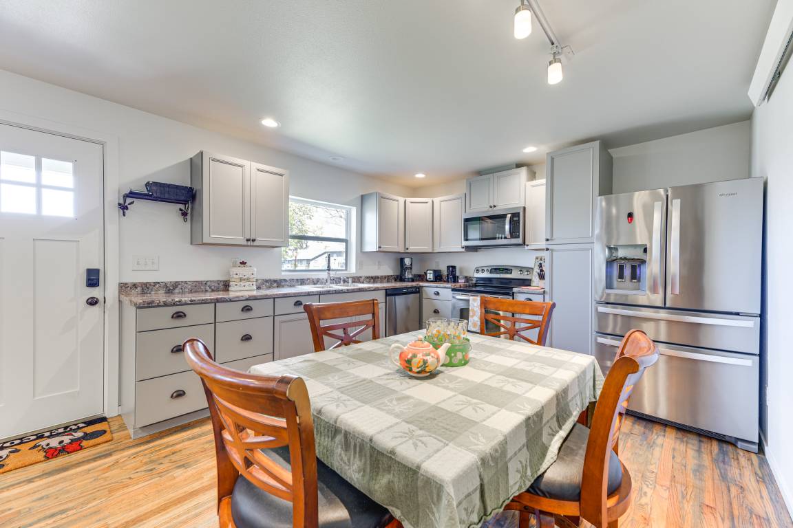 130 M² House ∙ 3 Bedrooms ∙ 11 Guests - Shelton, WA