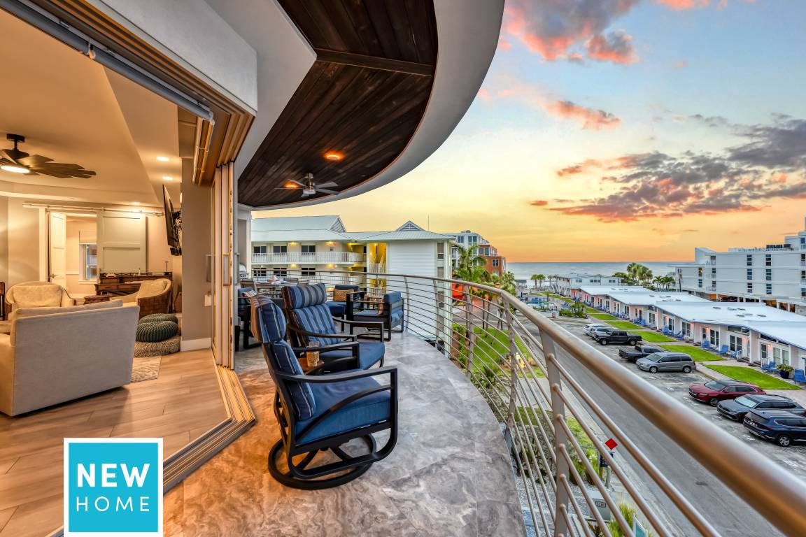 Condo ∙ 4 Bedrooms ∙ 10 Guests - Sarasota, FL