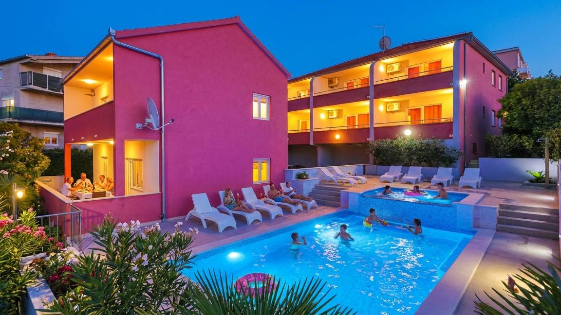 45 M² Ferienwohnung ∙ 1 Schlafzimmer ∙ 4 Gäste - Seget Vranjica