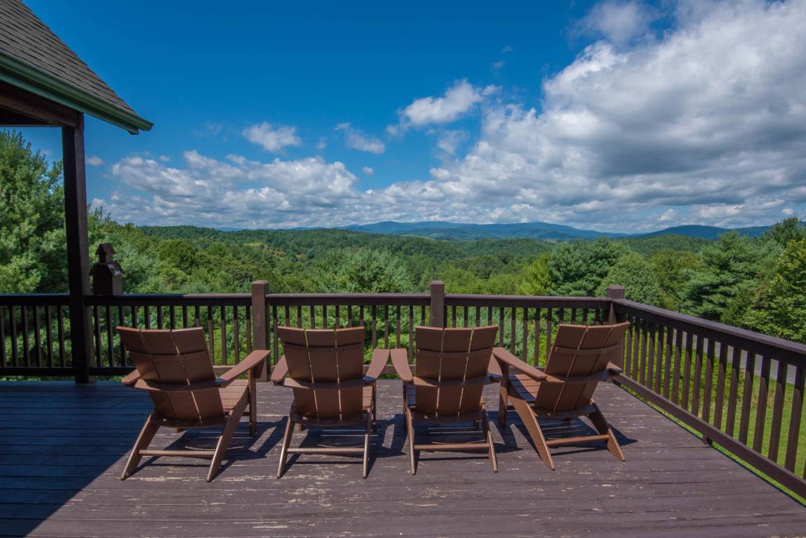 Cabin ∙ 3 Bedrooms ∙ 8 Guests - Mouth of Wilson, VA