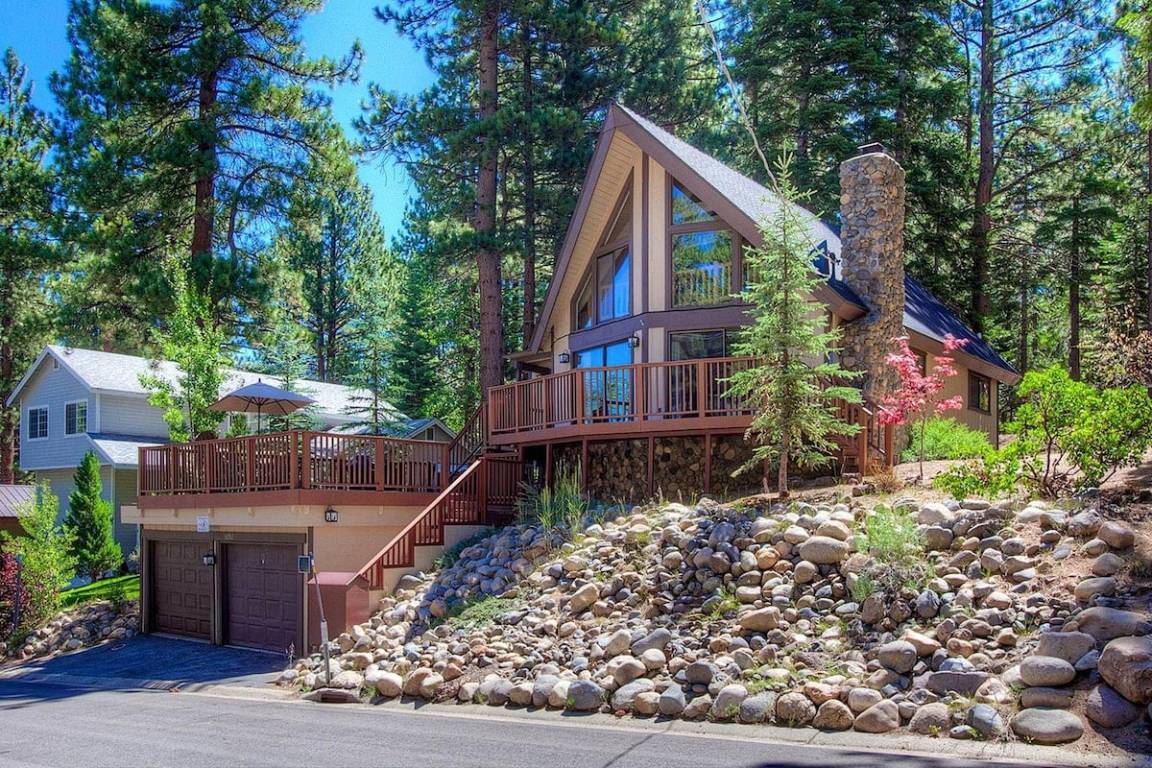 158 M² House ∙ 3 Bedrooms ∙ 8 Guests - South Lake Tahoe, CA