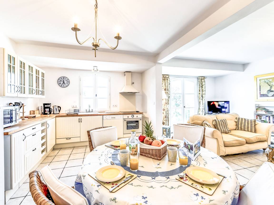 98 M² Maison De Vacances ∙ 2 Chambres ∙ 4 Personnes - Grimaud