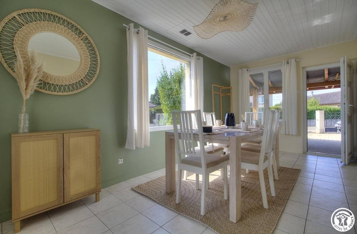 60 M² Gîte ∙ 2 Chambres ∙ 6 Personnes - Ain