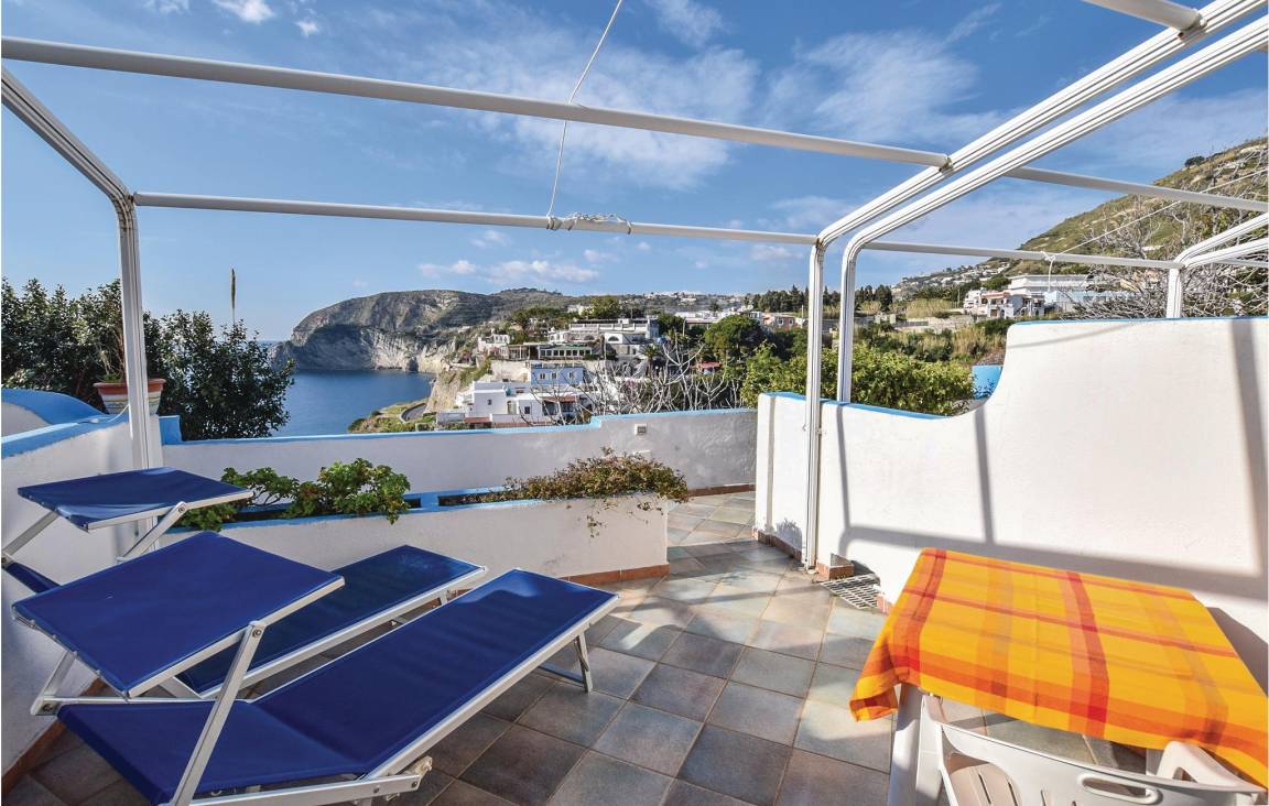 35 M² Apartment ∙ 1 Bedroom ∙ 3 Guests - Ischia