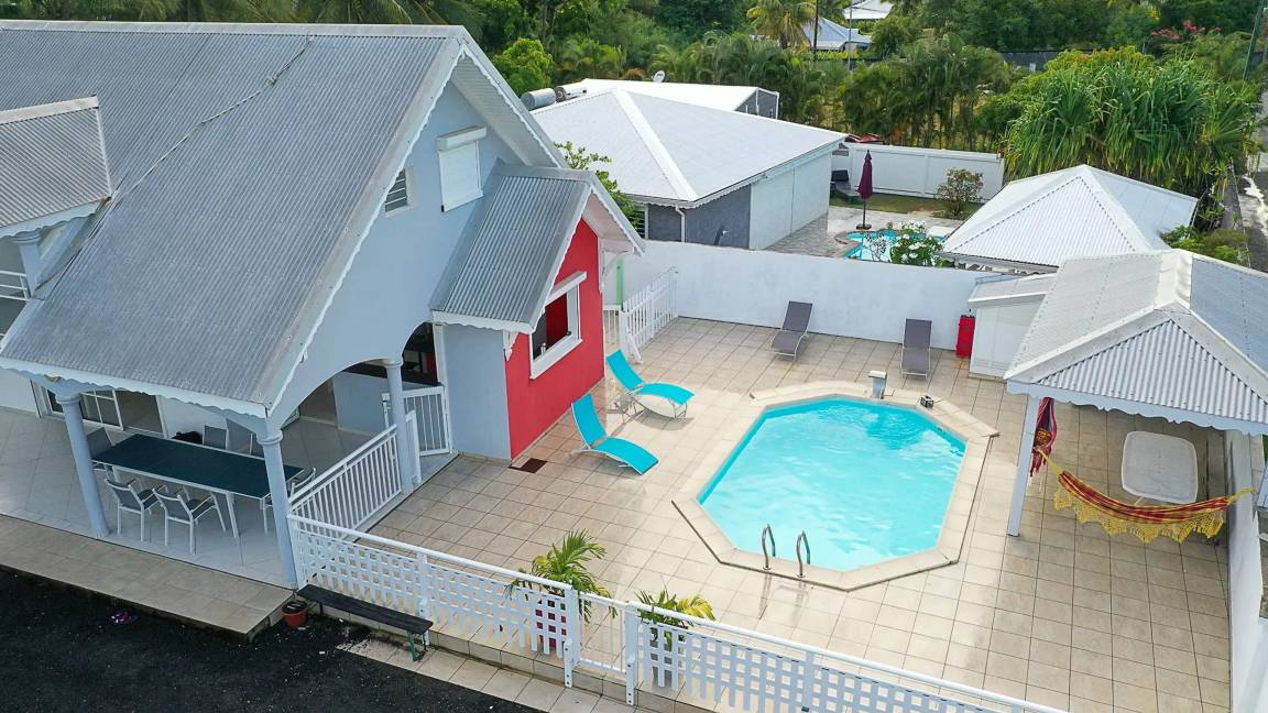 200 M² Villa ∙ 5 Chambres ∙ 11 Personnes - Guadeloupe