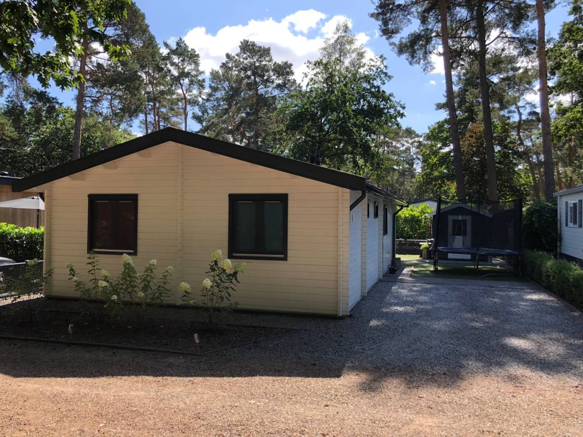 70 M² Chalet ∙ 3 Bedrooms ∙ 6 Guests - Eindhoven
