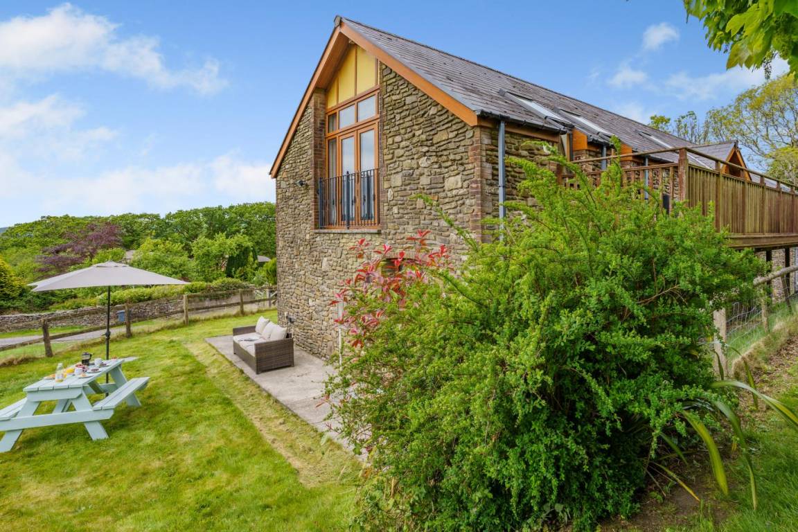 Cottage ∙ 3 Bedrooms ∙ 6 Guests - Port Talbot