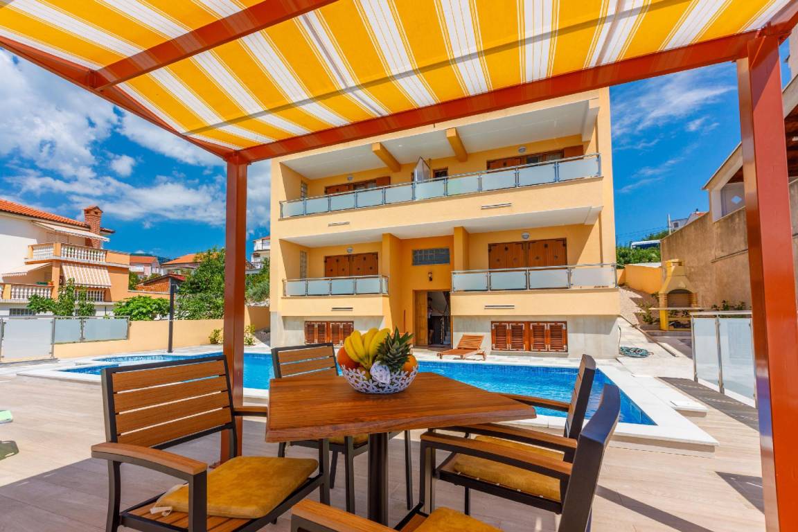 57 M² Ferienwohnung ∙ 2 Schlafzimmer ∙ 6 Gäste - Novi Vinodolski