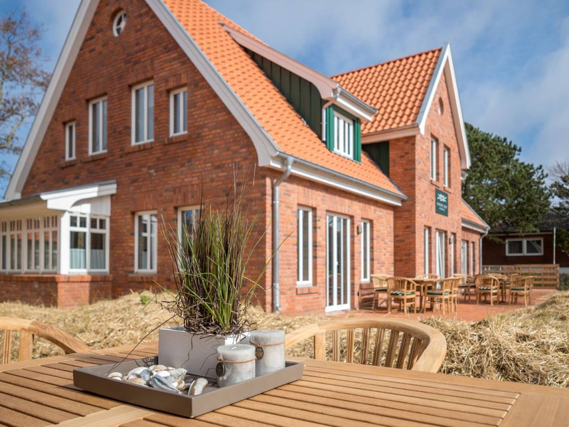 87 M² Ferienhaus ∙ 2 Schlafzimmer ∙ 4 Gäste - Spiekeroog