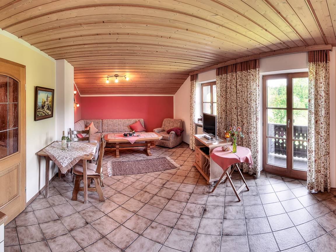 60 M² Ferienwohnung ∙ 2 Gäste - Bad Feilnbach