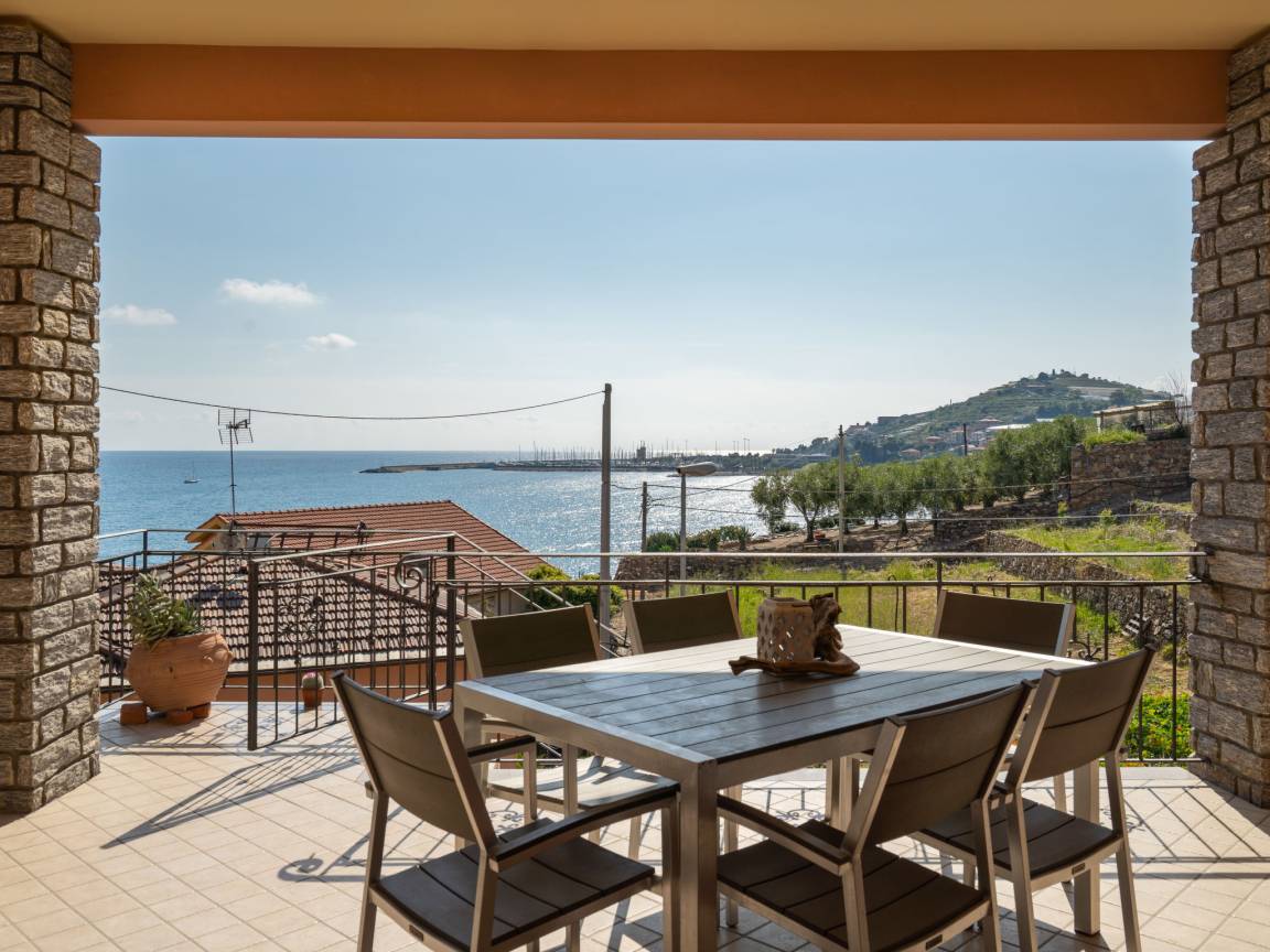 167 M² Ferienhaus ∙ 2 Schlafzimmer ∙ 9 Gäste - San Lorenzo al Mare