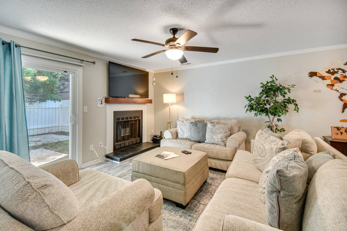125 M² Apartment ∙ 3 Bedrooms ∙ 6 Guests - Virginia Beach, VA