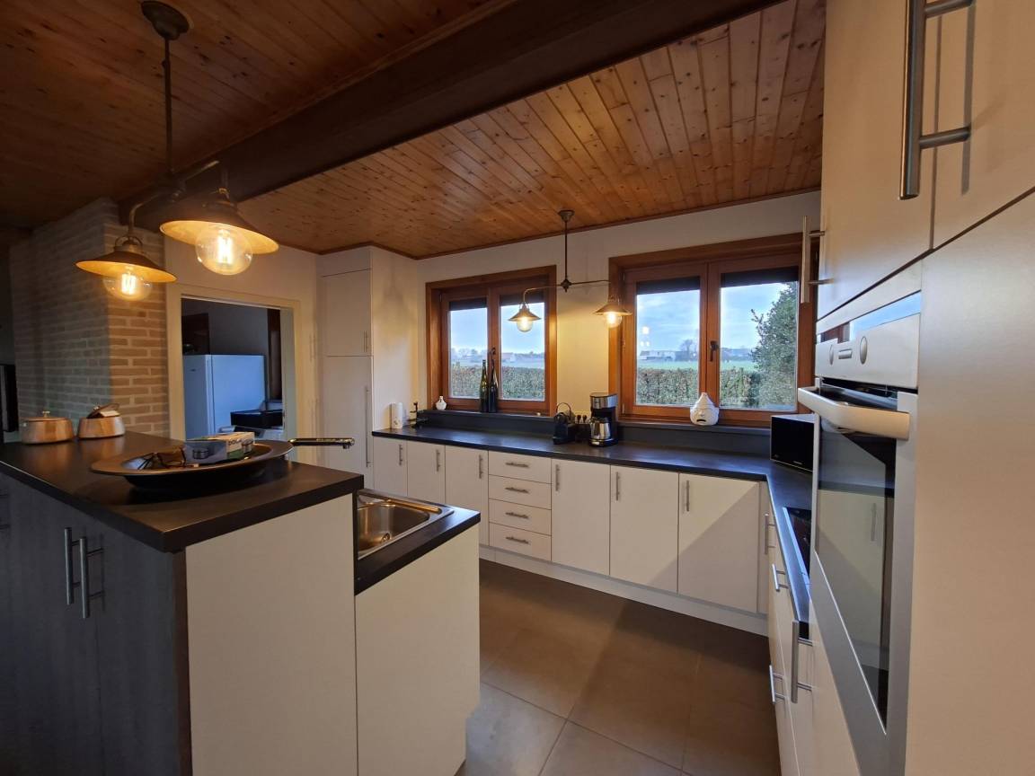 160 M² Huis ∙ 3 Slaapkamers ∙ 8 Gasten - Meulebeke