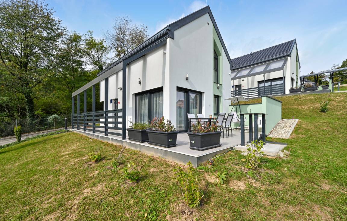 80 M² Ferienhaus ∙ 2 Schlafzimmer ∙ 6 Gäste - Varaždin