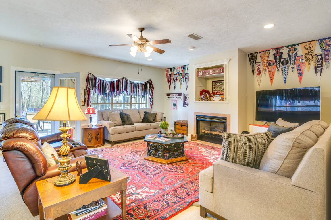 297 M² House ∙ 5 Bedrooms ∙ 14 Guests - Starkville, MS