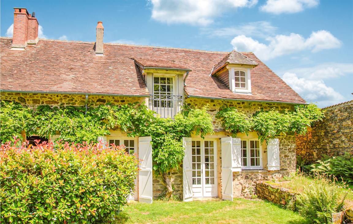 110 M² Longère ∙ 3 Chambres ∙ 5 Personnes - Limousin
