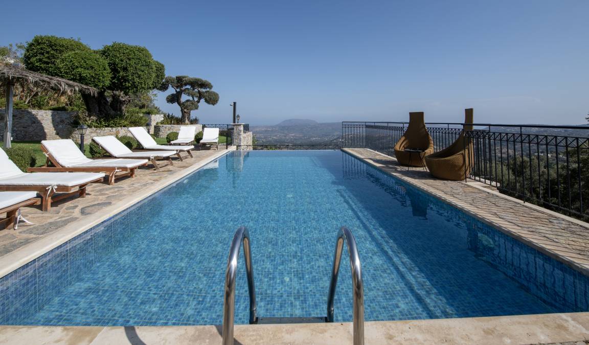 400 M² Villa ∙ 6 Slaapkamers ∙ 17 Gasten - Kreta