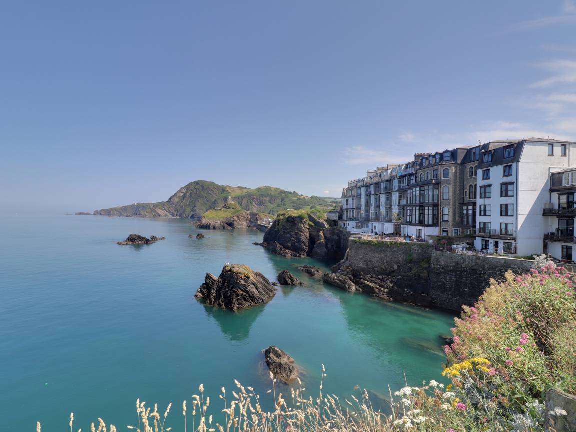 Cottage ∙ 3 Bedrooms ∙ 6 Guests - Ilfracombe