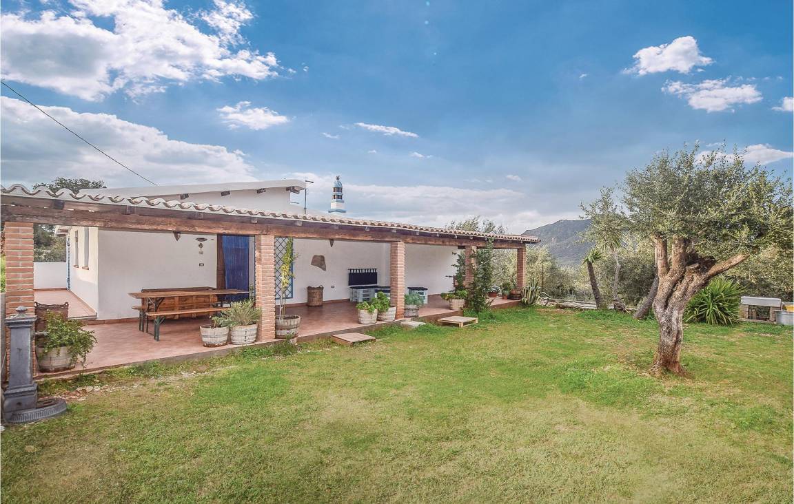 80 M² Casa ∙ 2 Camere Da Letto ∙ 6 Ospiti - Nuoro