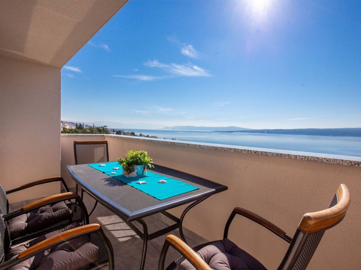 95 M² Apartment ∙ 3 Bedrooms ∙ 6 Guests - Crikvenica