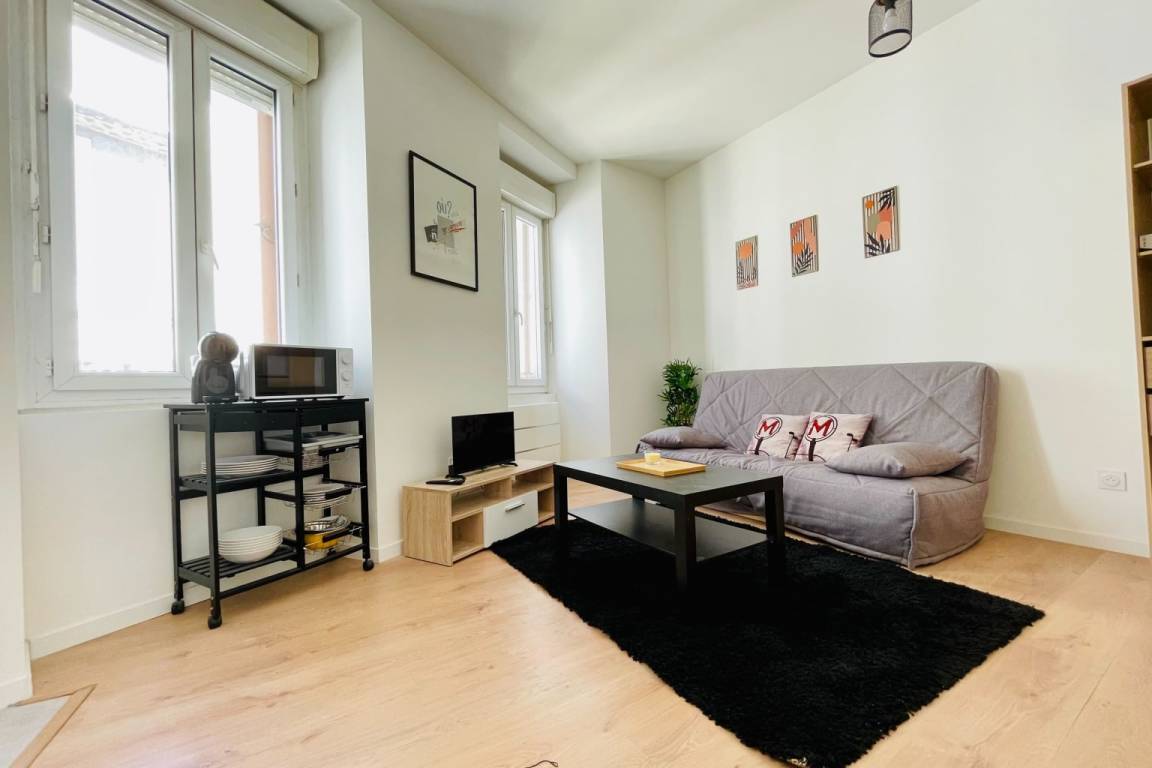 21 M² Studio Flat ∙ 2 Guests - Nîmes