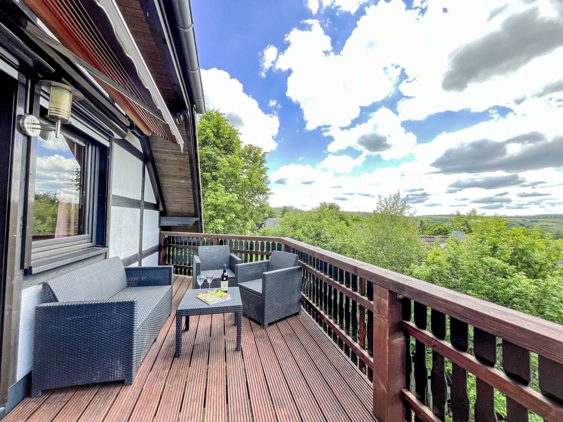 140 M² Ferienhaus ∙ 4 Schlafzimmer ∙ 8 Gäste - Frankenau