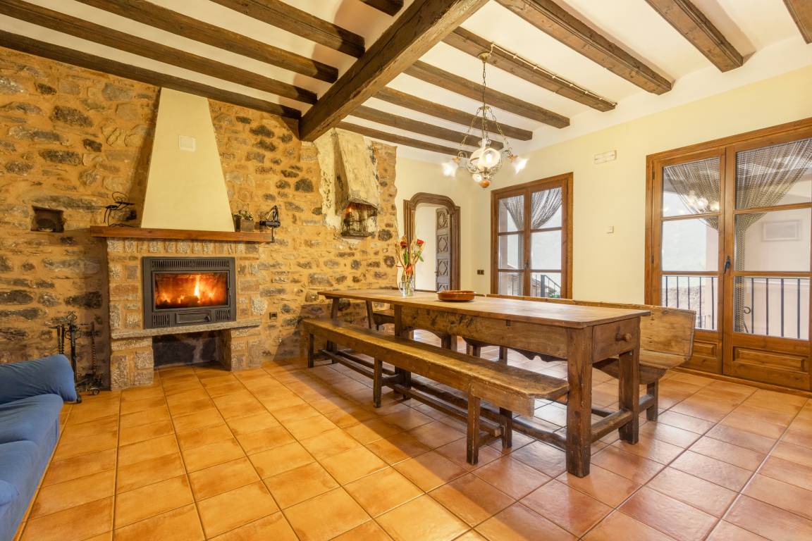 450 M² House ∙ 7 Bedrooms ∙ 20 Guests - Catalonia