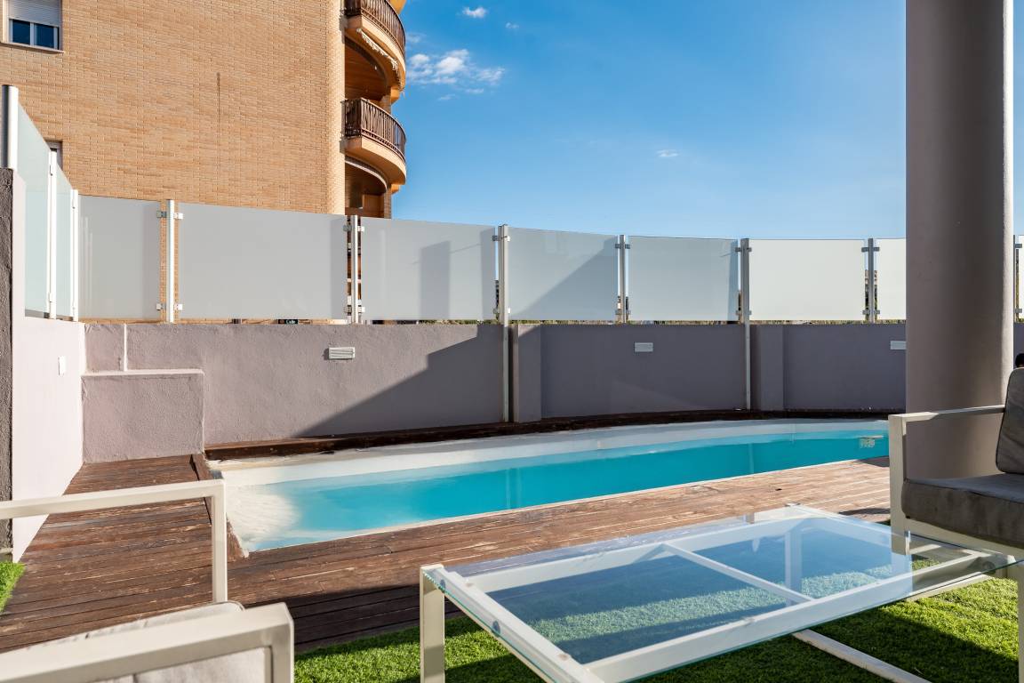350 M² Villa ∙ 4 Schlafzimmer ∙ 8 Gäste - Fuengirola