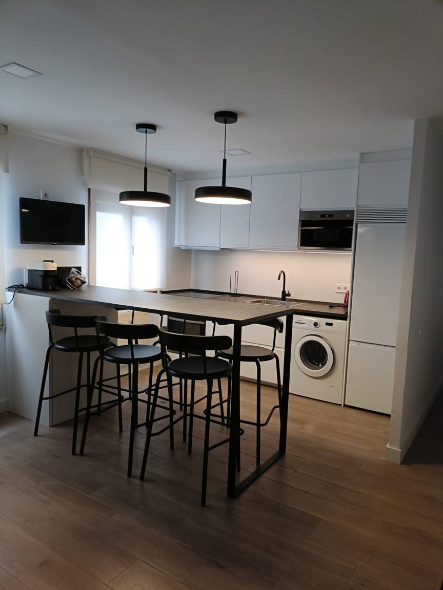 85 M² Apartament ∙ 3 Sypialnie ∙ 6 Gości - Luarca