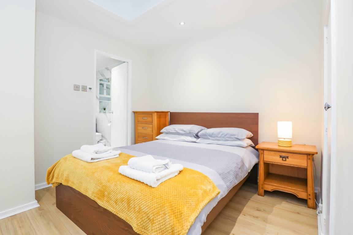 80 M² Private Room ∙ 1 Bedroom ∙ 2 Guests - Inverness