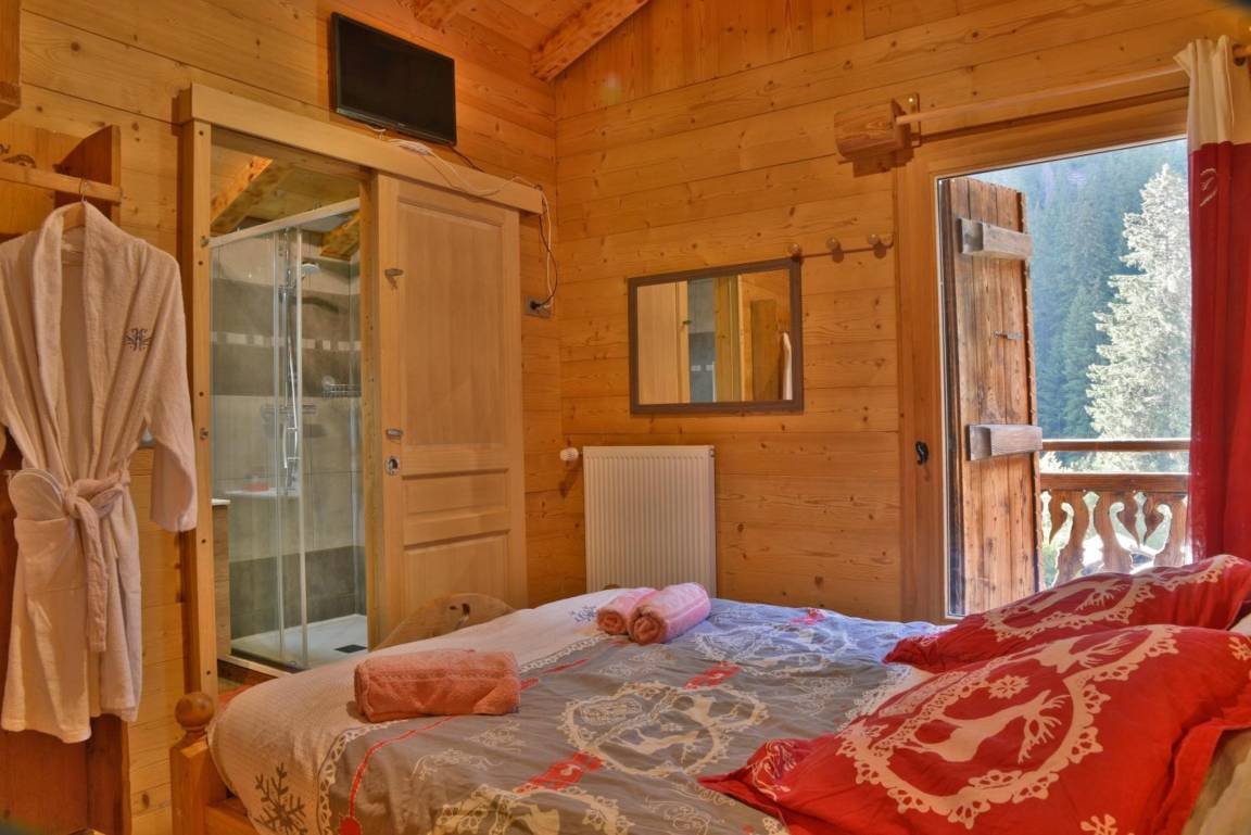 25 M² Chambre D'hôtes ∙ 1 Chambre ∙ 4 Personnes - Morzine