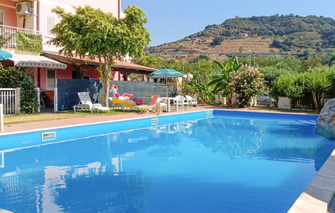 70 M² Appartamento ∙ 2 Camere Da Letto ∙ 4 Ospiti - Falerna