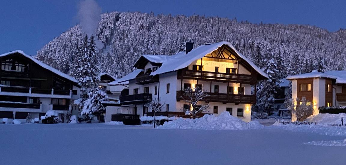 90 M² Apartment ∙ 2 Bedrooms ∙ 4 Guests - Seefeld