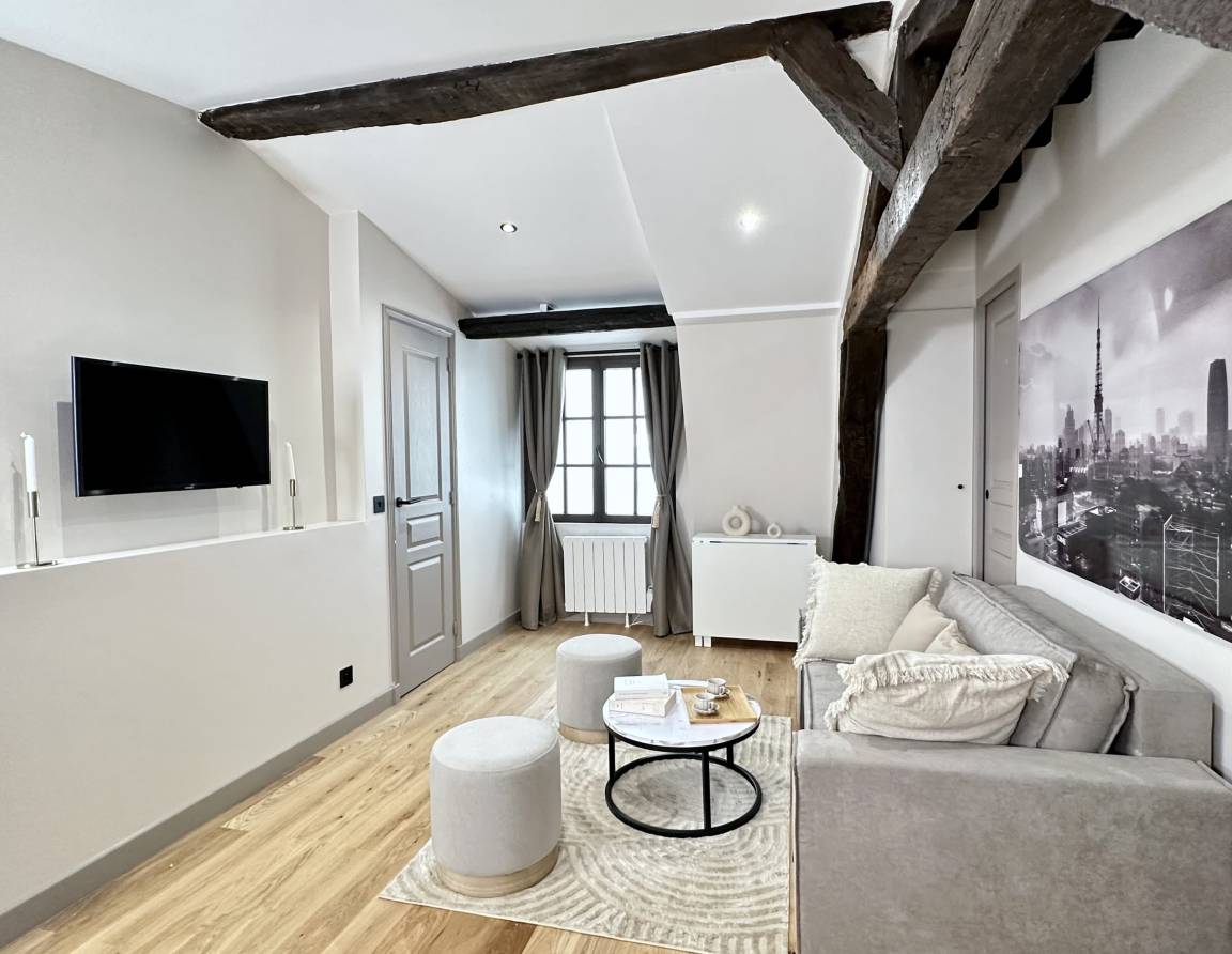 37 M² Appartement ∙ 2 Chambres ∙ 4 Personnes - ibis Paris Gare du Nord Château Landon 10ème