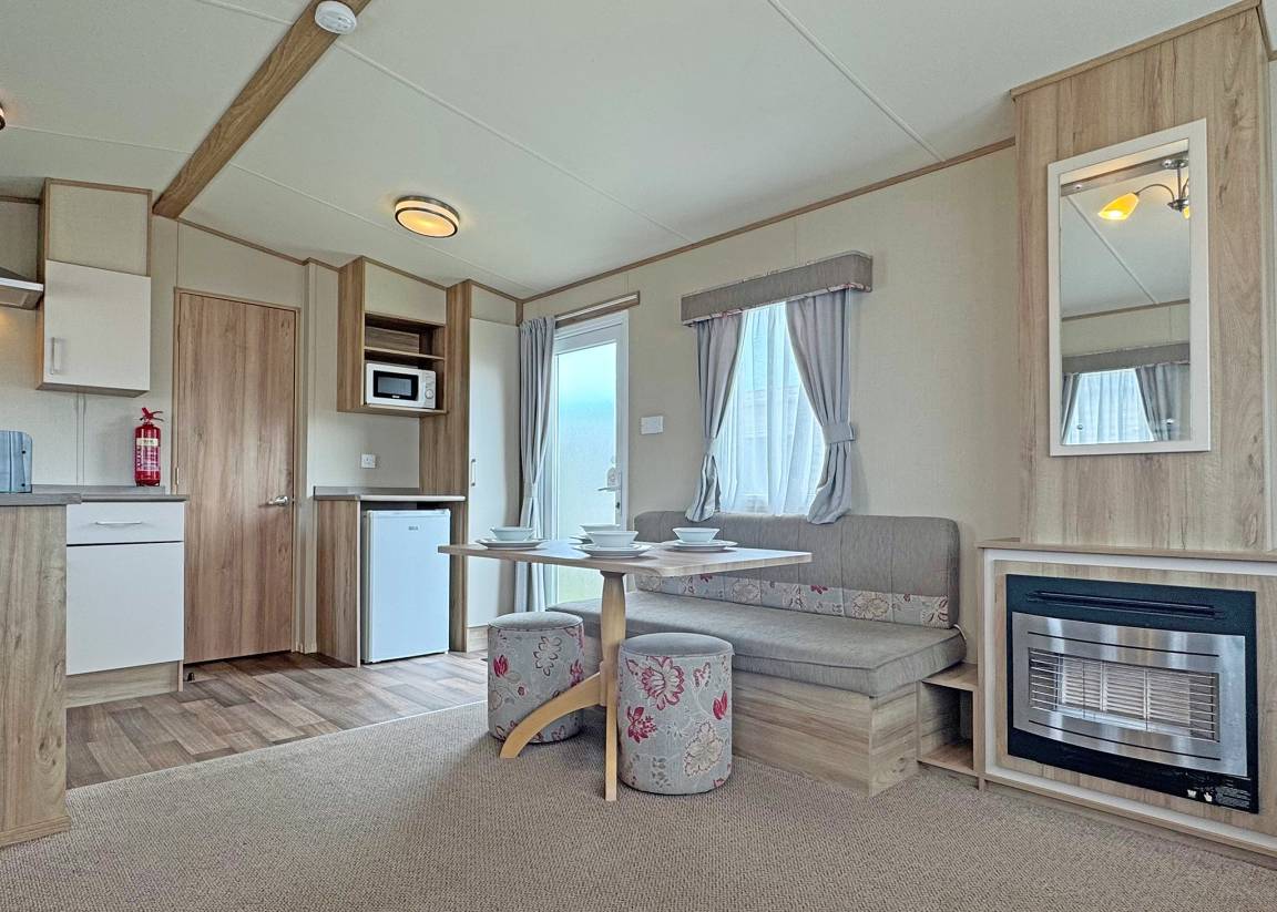 Caravan ∙ 3 Bedrooms ∙ 8 Guests - Mablethorpe