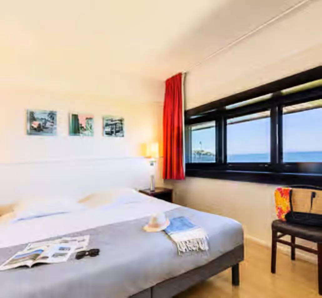 16 M² Hotel ∙ 1 Sypialnia ∙ 2 Gości - Anglet