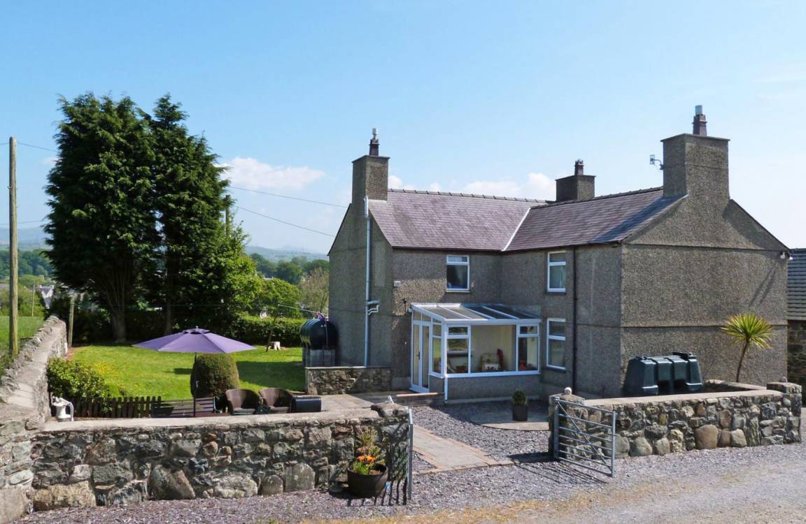 Cottage ∙ 4 Bedrooms ∙ 7 Guests - Caernarfon