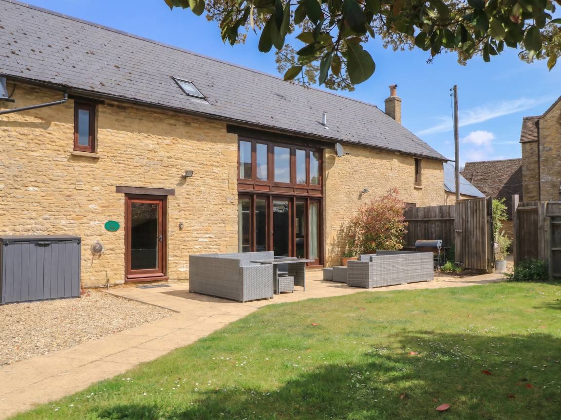 Cottage ∙ 4 Bedrooms ∙ 8 Guests - Chipping Norton