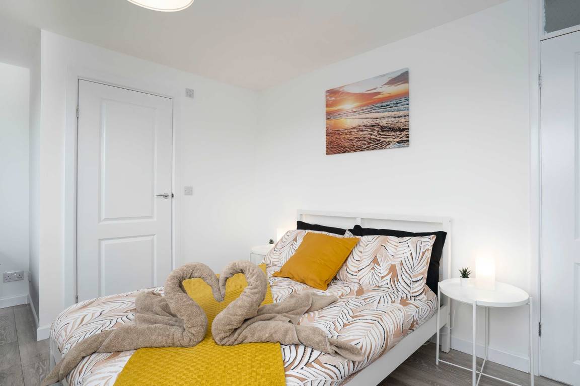 162 M² House ∙ 3 Bedrooms ∙ 8 Guests - Lincoln
