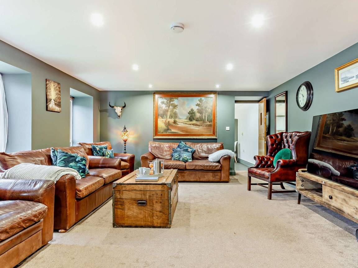 Cottage ∙ 6 Bedrooms ∙ 12 Guests - Holsworthy