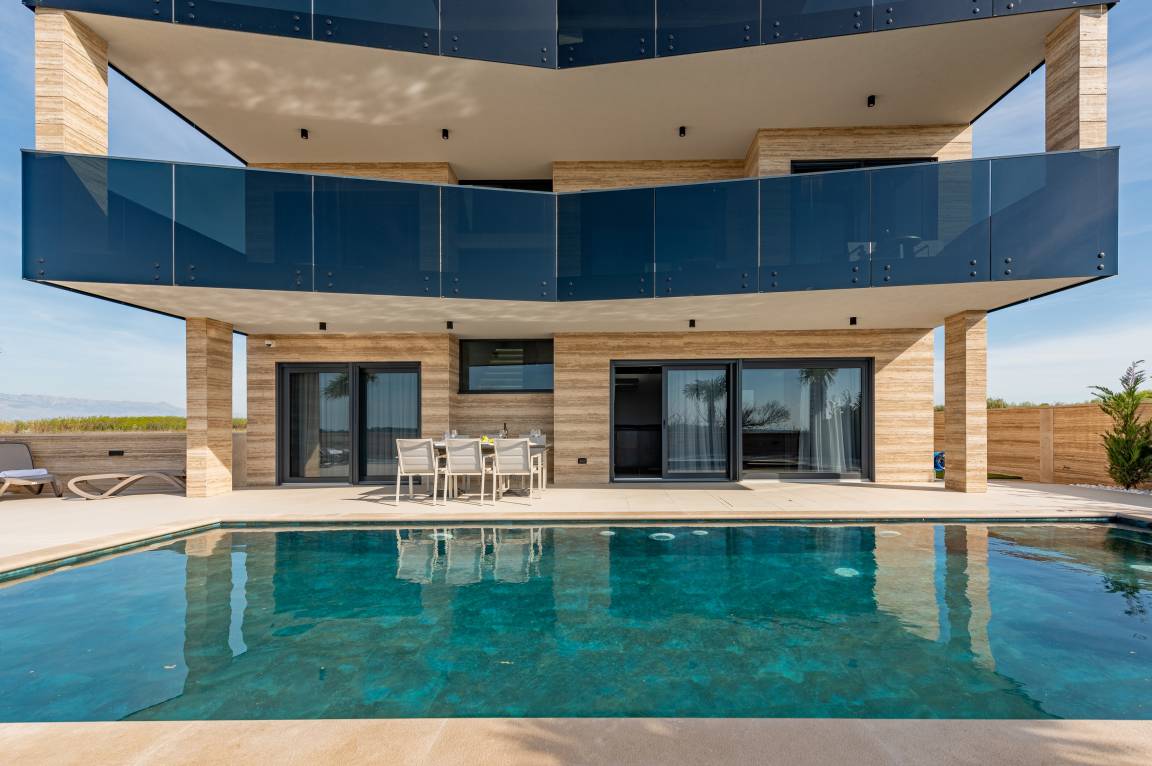 182 M² Casa ∙ 5 Habitaciones ∙ 10 Huéspedes - Vir, Croacia