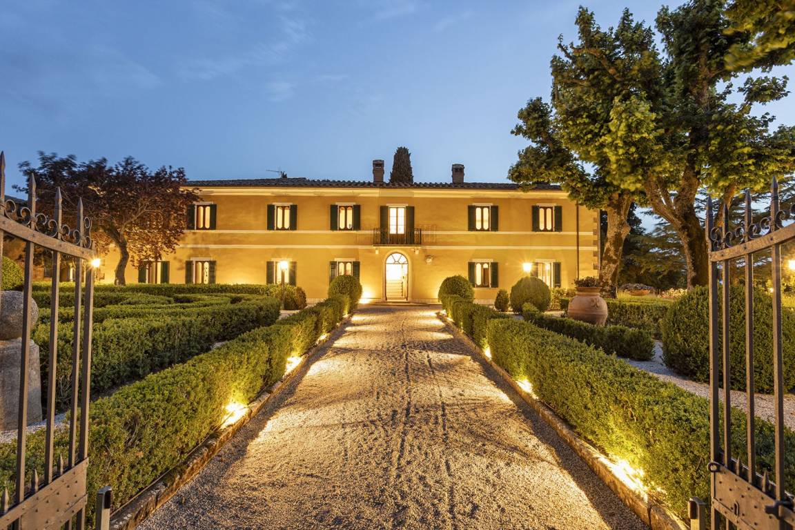 450 M² Villa ∙ 7 Chambres ∙ 16 Personnes - Montepulciano