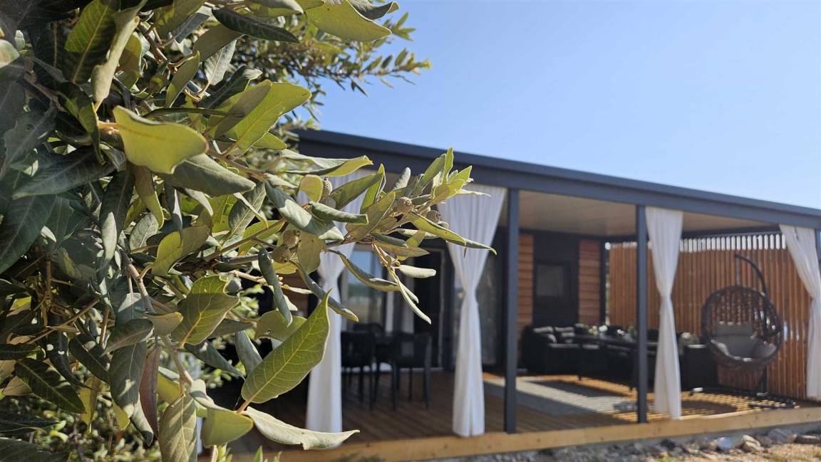 48 M² Asuntovaunu ∙ 2 Makuuhuonetta ∙ 6 Vierasta - Pirovac