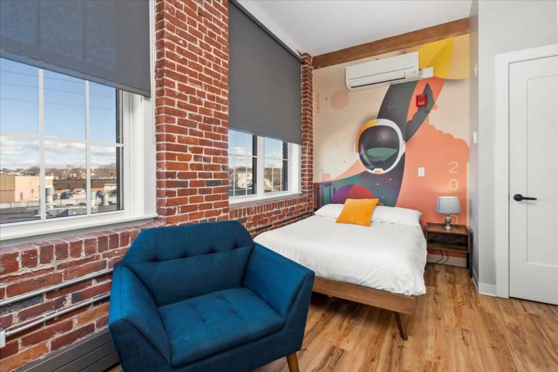 70 M² Studio Flat ∙ 1 Bedroom ∙ 2 Guests - Manchester, NH