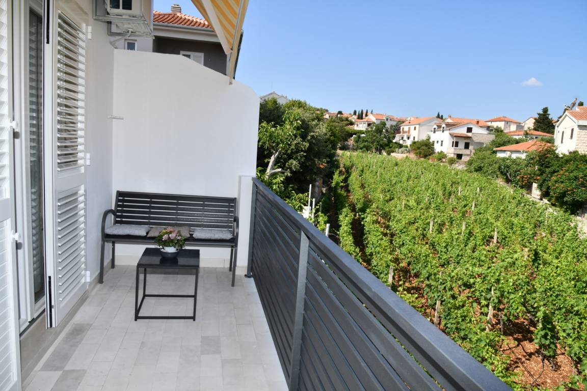 75 M² Ferienwohnung ∙ 2 Schlafzimmer ∙ 5 Gäste - Sutivan
