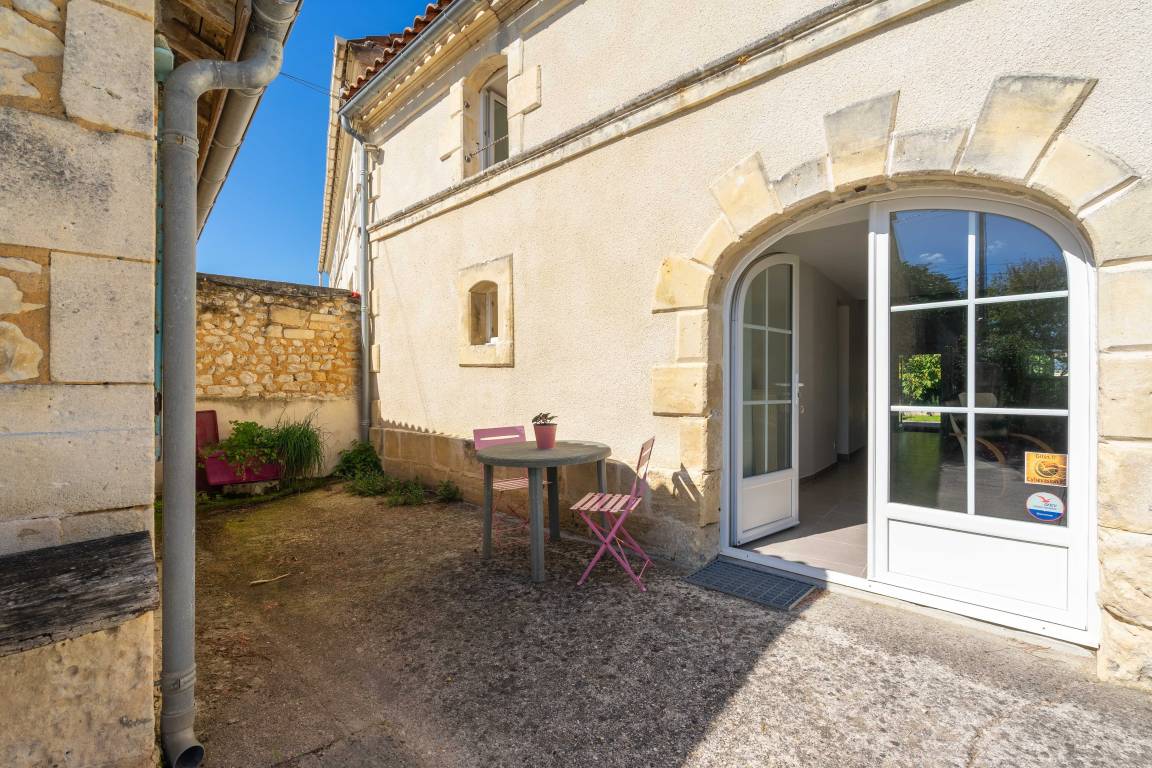 100 M² Maison De Vacances ∙ 2 Chambres ∙ 5 Personnes - Jonzac