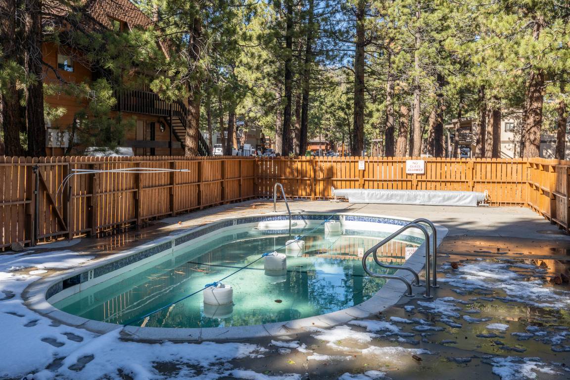 84 M² Apartment ∙ 2 Bedrooms ∙ 4 Guests - Mammoth Lakes, CA