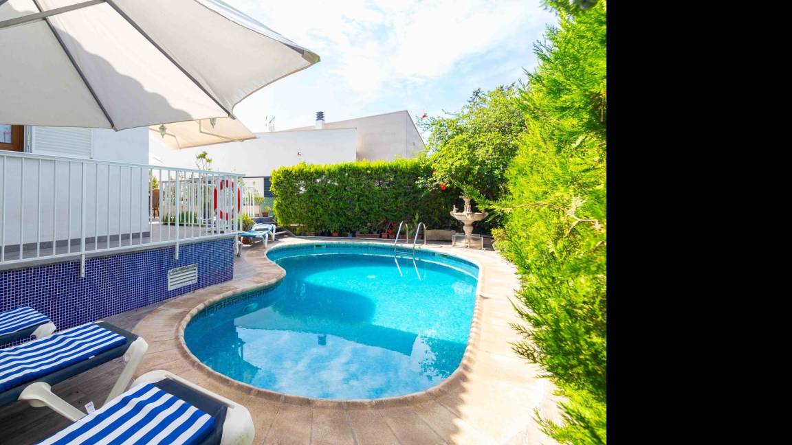 225 M² Villa ∙ 3 Chambres ∙ 6 Personnes - Can Picafort